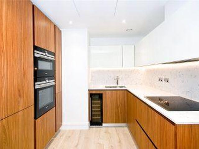 2 Bedrooms Flat for rent in Canter Way, London E1