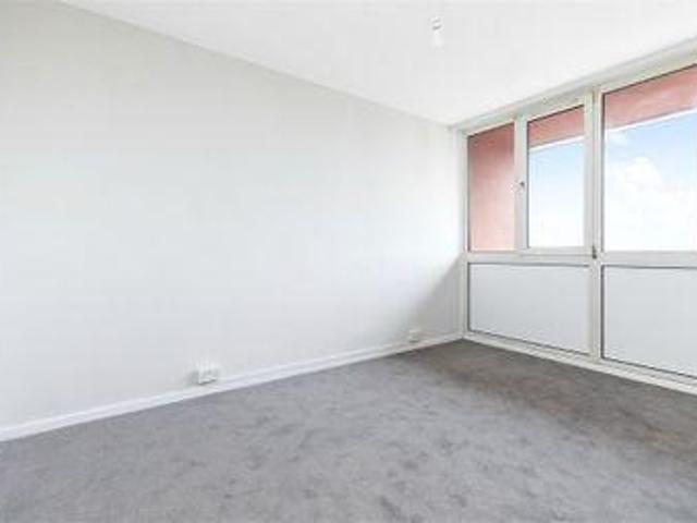 2 Bedrooms Flat for rent in Canterbury House, Royal Street, London SE1