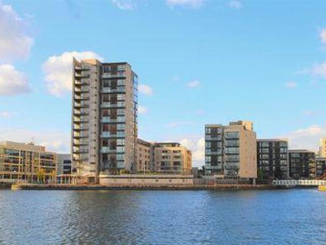 2 Bedrooms Flat for rent in Capella House, Celestia, Cardiff Bay, Cardiff CF10