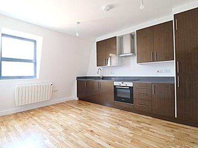 2 Bedrooms Flat for rent in Cardington Road, Bedford MK42