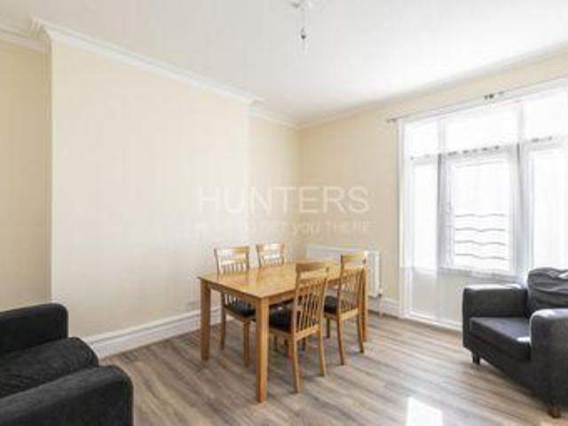 2 Bedrooms Flat for rent in Carlton Mansions, London N16