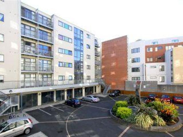 2 Bedrooms Flat for rent in Carmine Wharf, Copenhagen Place, London E14