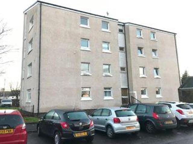 2 Bedrooms Flat for rent in Carnoch Street, Summerston, Glasgow G23