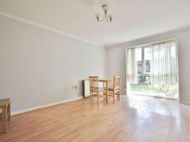 2 Bedrooms Flat for rent in Carnarvon Road, London E15