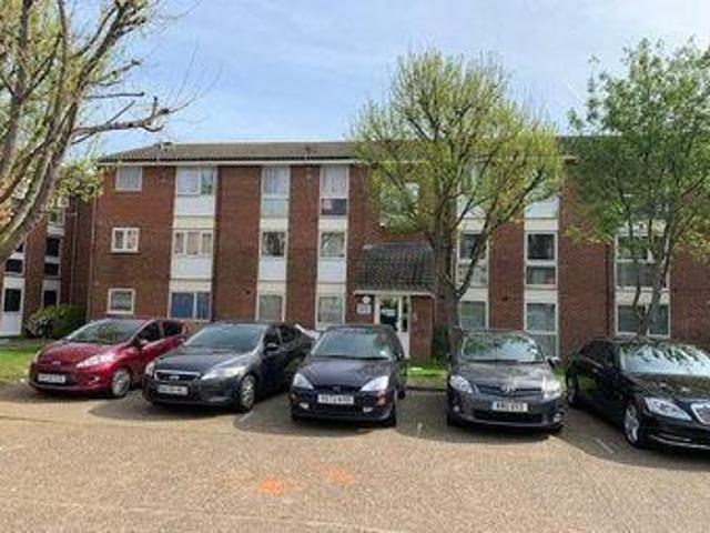 2 Bedrooms Flat for rent in Carnarvon Road, Stratford, London E15