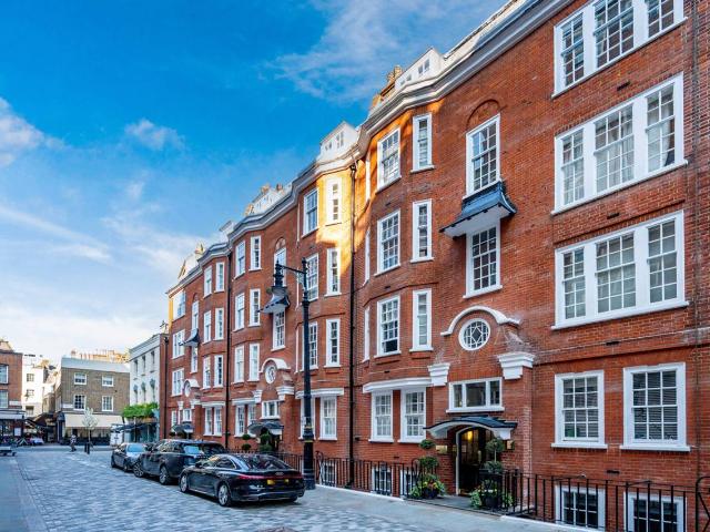 2 Bedrooms Flat for Rent in Carrington Street | Foxtons