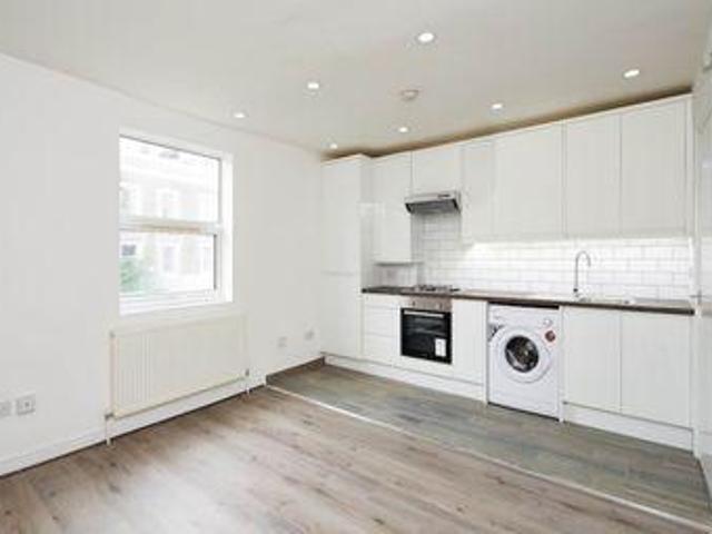 2 Bedrooms Flat for rent in Cassland Road, London E9