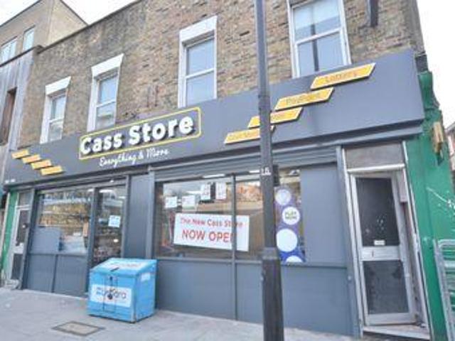 2 Bedrooms Flat for rent in Cassland Road, London E9