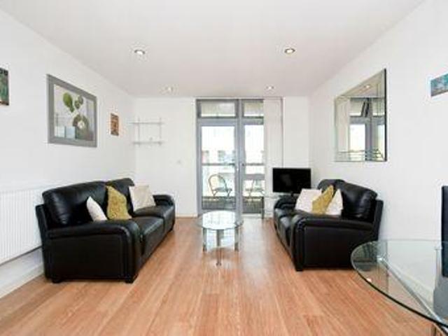 2 Bedrooms Flat for rent in Caspian Apartments, 5 Salton Square E14