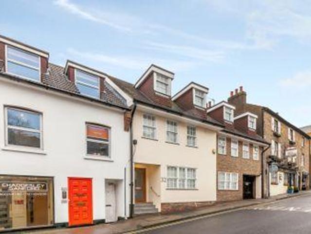 2 Bedrooms Flat for rent in Castle Street, Guildford GU1