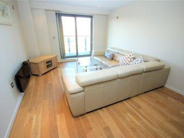 2 Bedrooms Flat for rent in Castlegate, Chester Road, Manchester M15