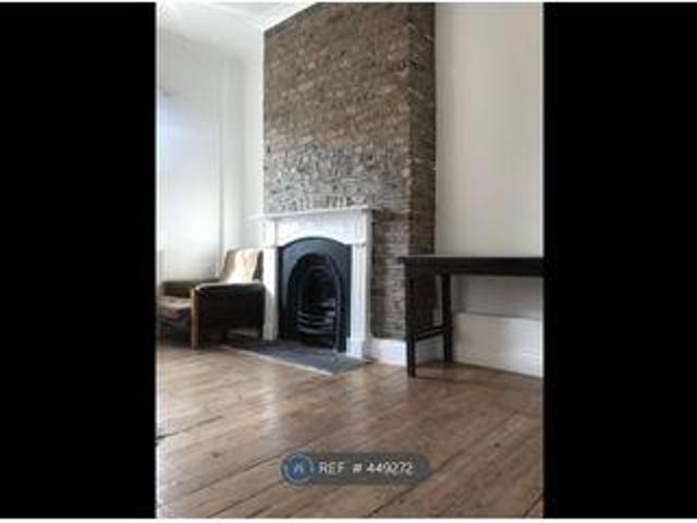 2 Bedrooms Flat for rent in Cecilia Road, London E8