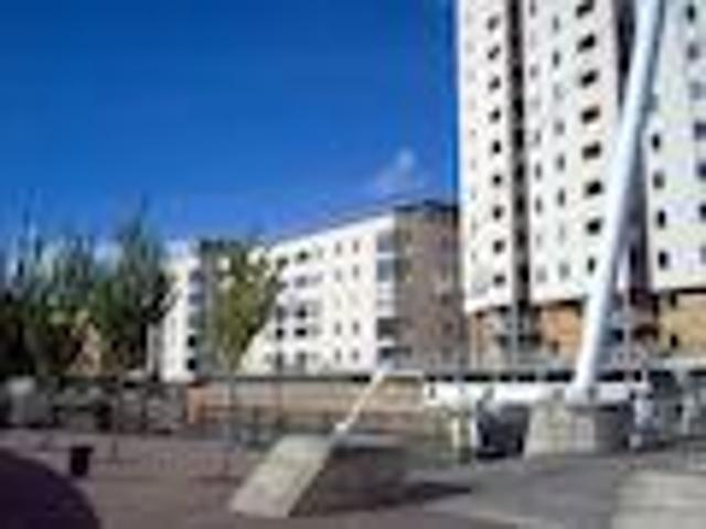2 Bedrooms Flat for rent in Celestia Falcon Drive, Cardiff Bay CF10