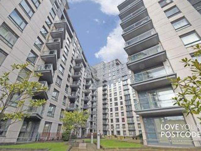 2 Bedrooms Flat for rent in Centenary Plaza, Holliday Street, Birmingham City Centre B1