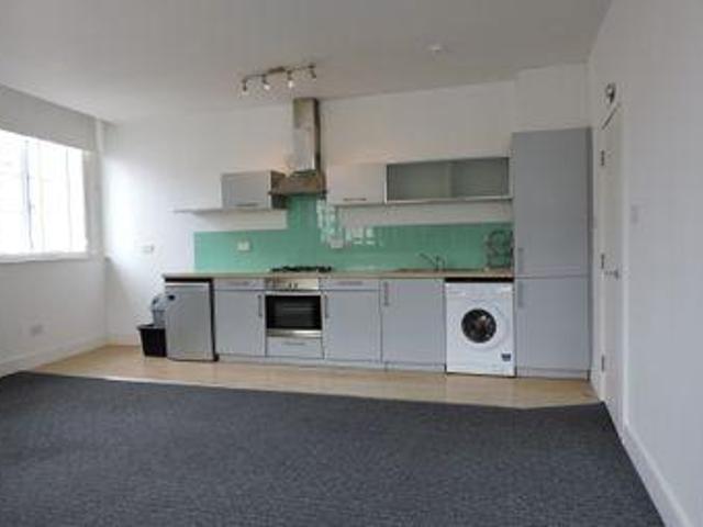 2 Bedrooms Flat for rent in Central Apartments, North Street, Brighton BN1