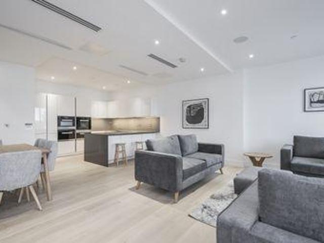 2 Bedrooms Flat for rent in Central Avenue, London SW6