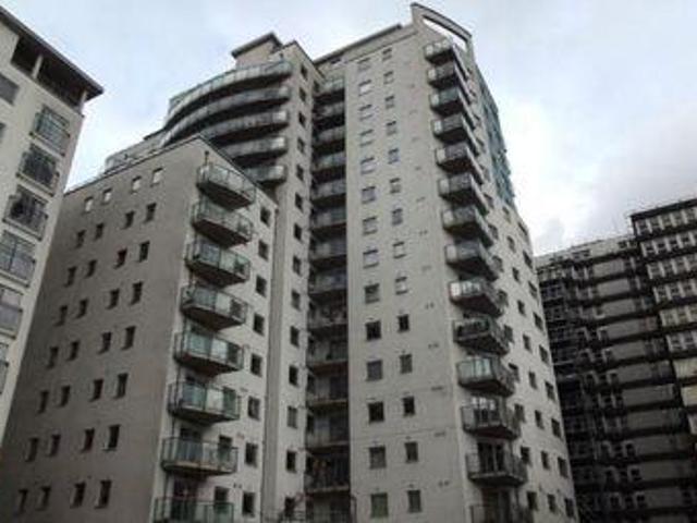 2 Bedrooms Flat for rent in Centreway Apartments, Axon Place, Ilford, London IG1