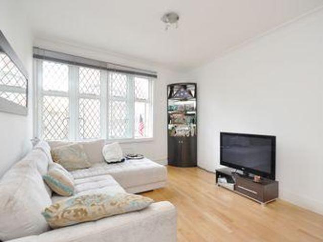 2 Bedrooms Flat for rent in Church Close, Kensington Church Street, London W8