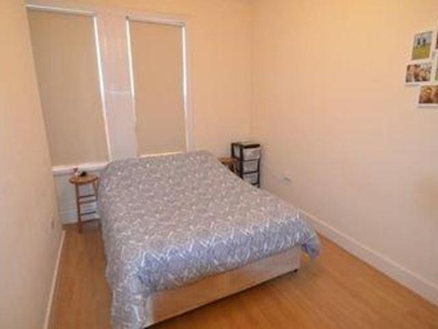 2 Bedrooms Flat for rent in Church Lane, London E11