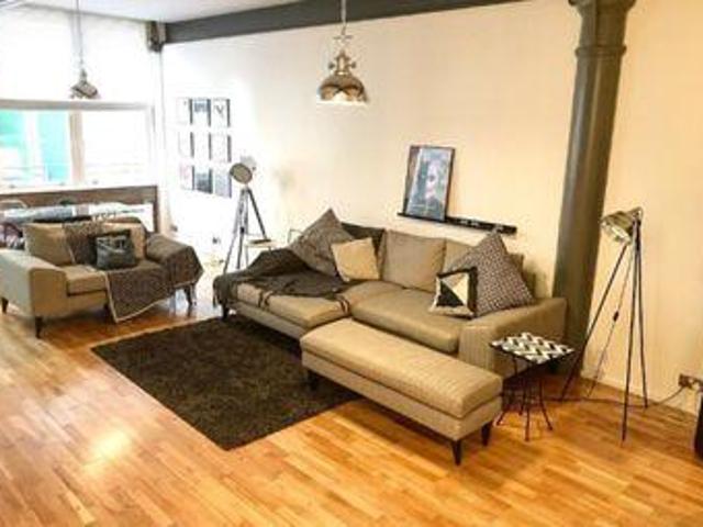 2 Bedrooms Flat for rent in Church Street, Manchester M4