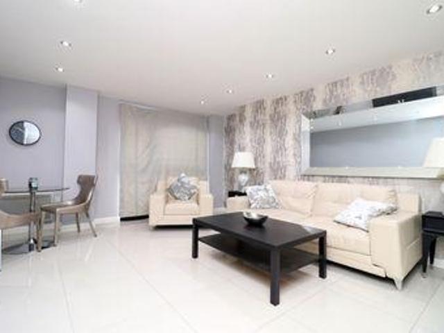 2 Bedrooms Flat for rent in Churchill Way, Cardiff CF10