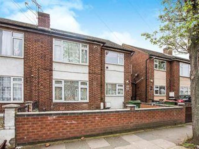 2 Bedrooms Flat for rent in Chadwin Road, London E13