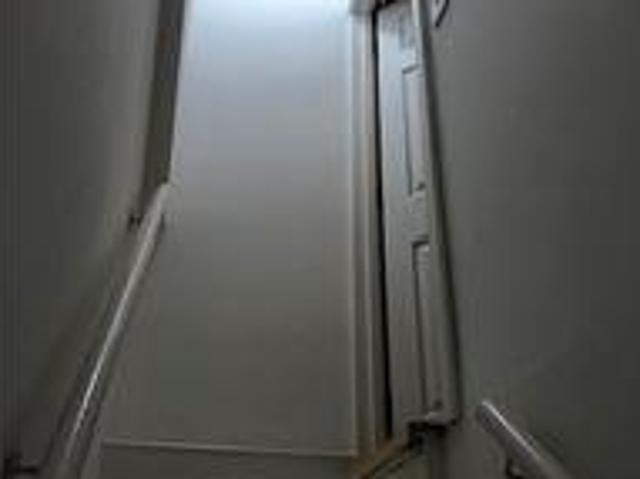 2 Bedrooms Flat for rent in Chadwin Road, Plaistow E13