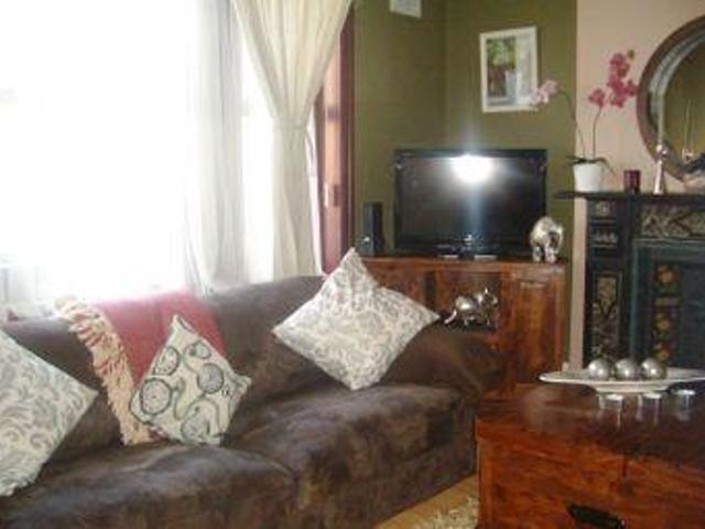 2 Bedrooms Flat for rent in Chamberlayne Road, Kensal Rise, London NW10