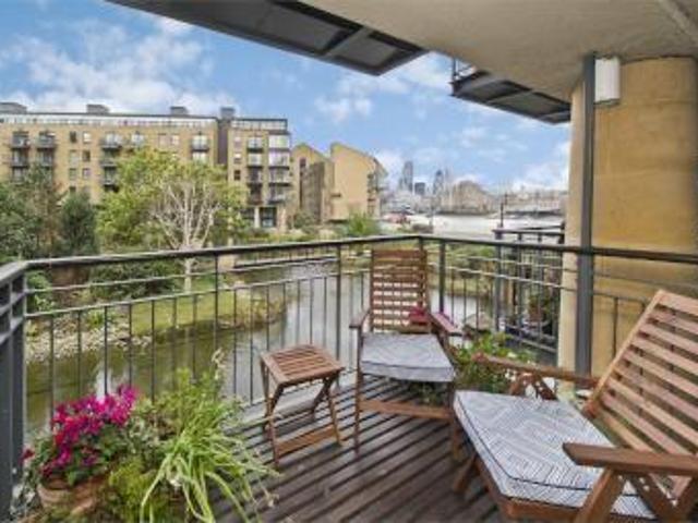 2 Bedrooms Flat for rent in Chambers Street, London, Tower Bridge SE16