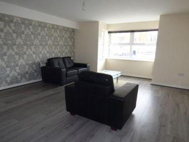 2 Bedrooms Flat for rent in Chancellor Court, Liverpool L8