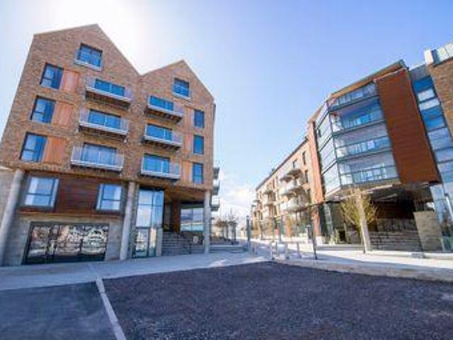 2 Bedrooms Flat for rent in Chandlers House, Goal Ferry Steps, Bristol BS1