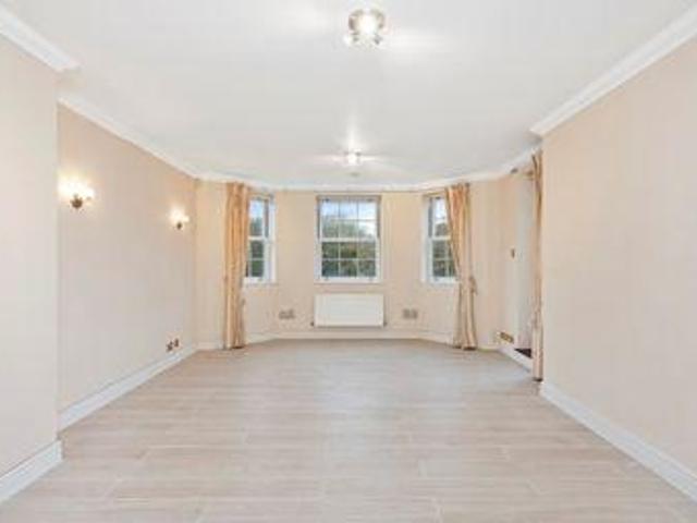 2 Bedrooms Flat for rent in Chapman Square, London SW19