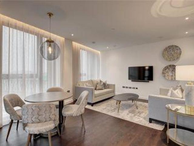 2 Bedrooms Flat for rent in Charles Clowes Walk, London SW11