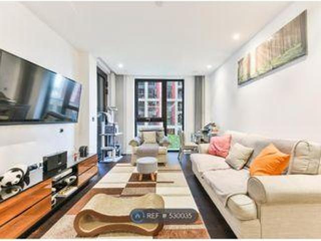 2 Bedrooms Flat for rent in Charles Clowes Walk, London SW11