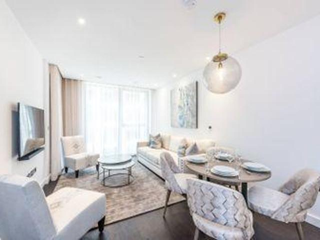 2 Bedrooms Flat for rent in Charles Clowes Walk, Nine Elms, London SW8
