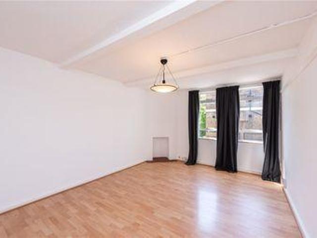 2 Bedrooms Flat for rent in Charles Rowan House, Margery Street, London WC1X