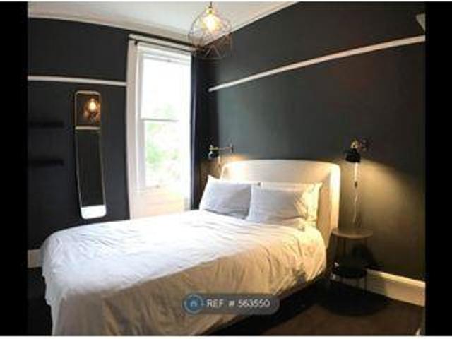 2 Bedrooms Flat for rent in Charleville Circus, London SE26