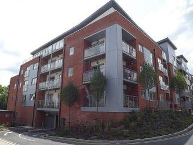 2 Bedrooms Flat for rent in Charrington Place, St Albans AL1