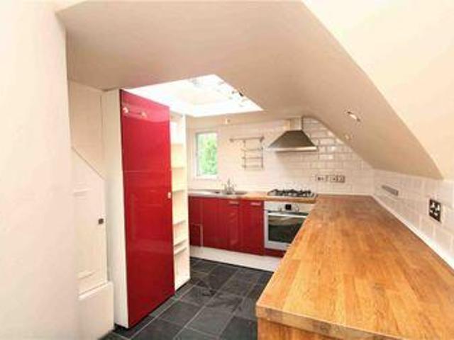2 Bedrooms Flat for rent in Chartfield Avenue, London SW15