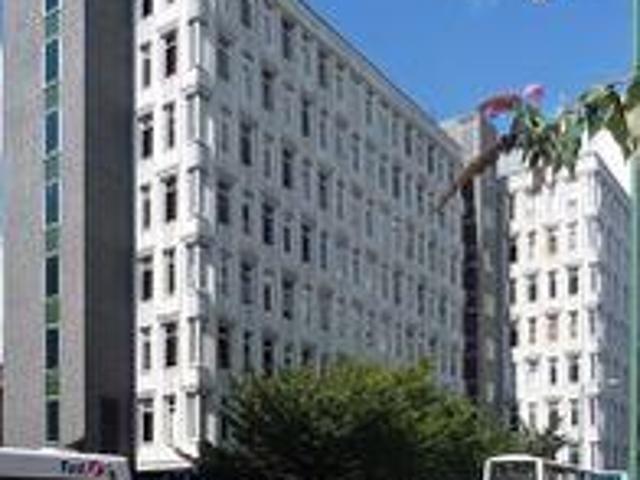 2 Bedrooms Flat for rent in Chatsworth House, Lever St M1