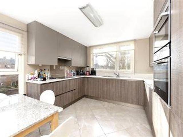 2 Bedrooms Flat for rent in Cheadle Court, Henderson Drive, London NW8
