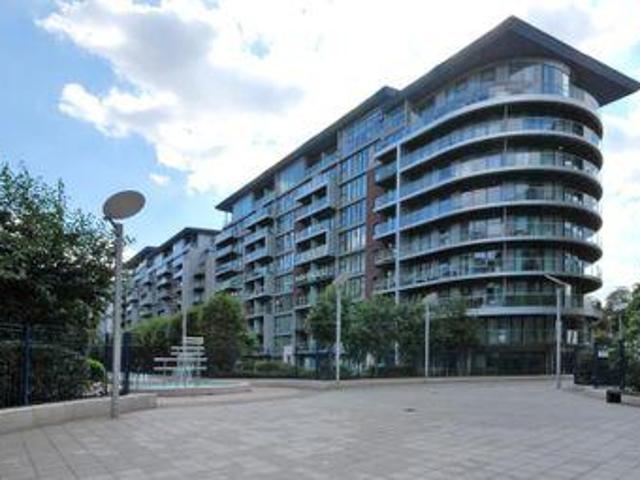 2 Bedrooms Flat for rent in Chelsea Bridge Wharf, Battersea SW11