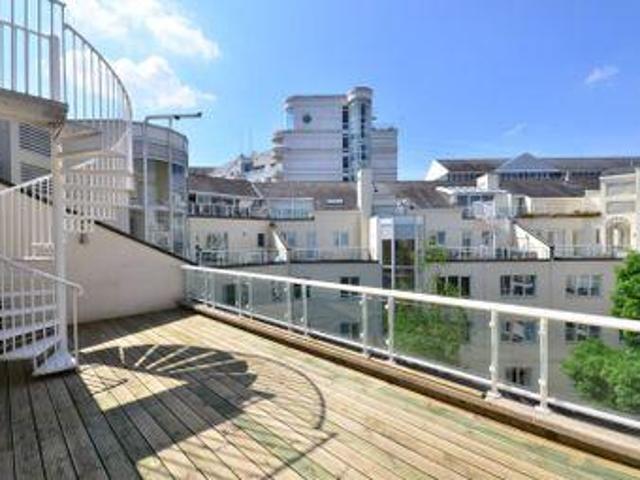 2 Bedrooms Flat for rent in Chelsea Harbour, Chelsea SW10