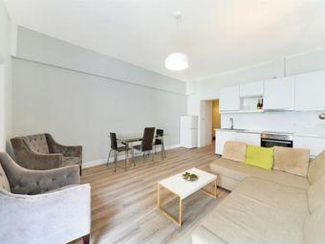 2 Bedrooms Flat for rent in Chelsea, London SW10