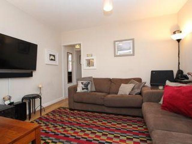 2 Bedrooms Flat for rent in Chelsham Road, South Croydon CR2