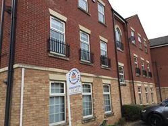 2 Bedrooms Flat for rent in Chelwood Court, Balby, Doncaster DN4