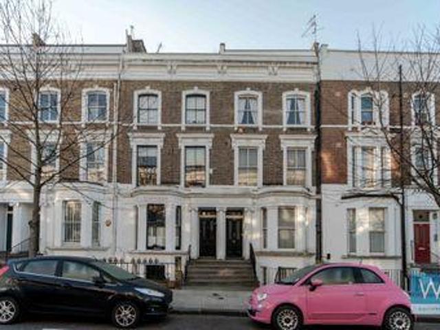 2 Bedrooms Flat for rent in Chesterton Road, London W10