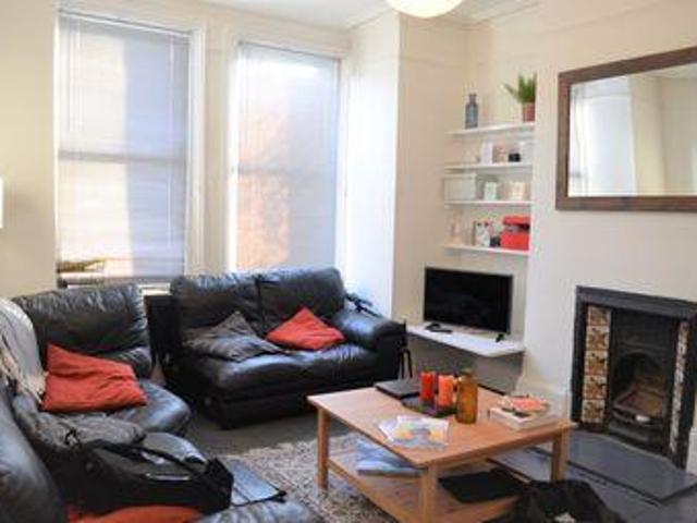 2 Bedrooms Flat for rent in Cheverton Road, London N19