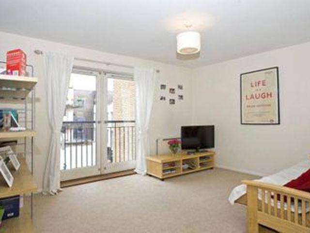 2 Bedrooms Flat for rent in Chicksand Street, London E1