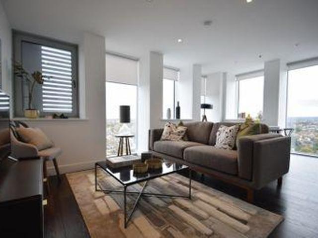 2 Bedrooms Flat for rent in Christchurch Road, London SW19